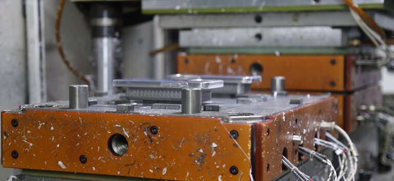 What is Molding: Definition, Types, Materials and Applications