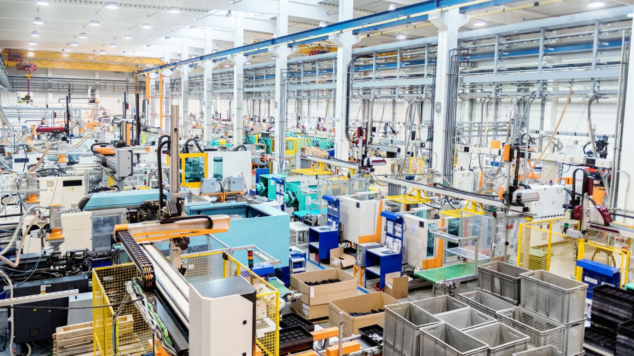 What is Low Volume Manufacturing: Definition, Types, Benefits & Tips