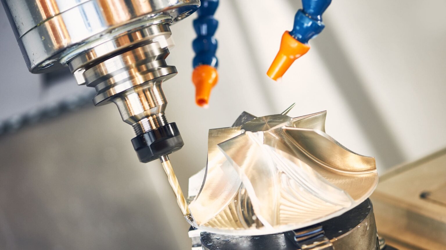 What is a CNC Lathe: Definition, Types & Specifications