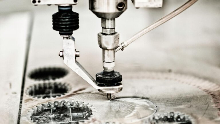 Feed Rate and Cutting Speed in Machining: Differences, Connection and ...