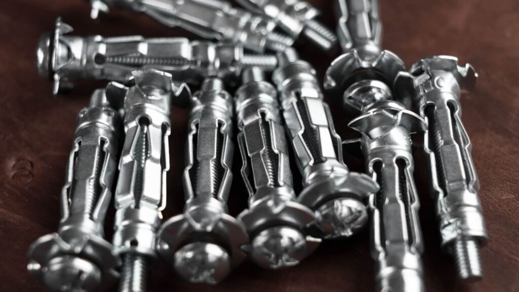 What is Zinc Plating: Process, Types, Colors and Specifications