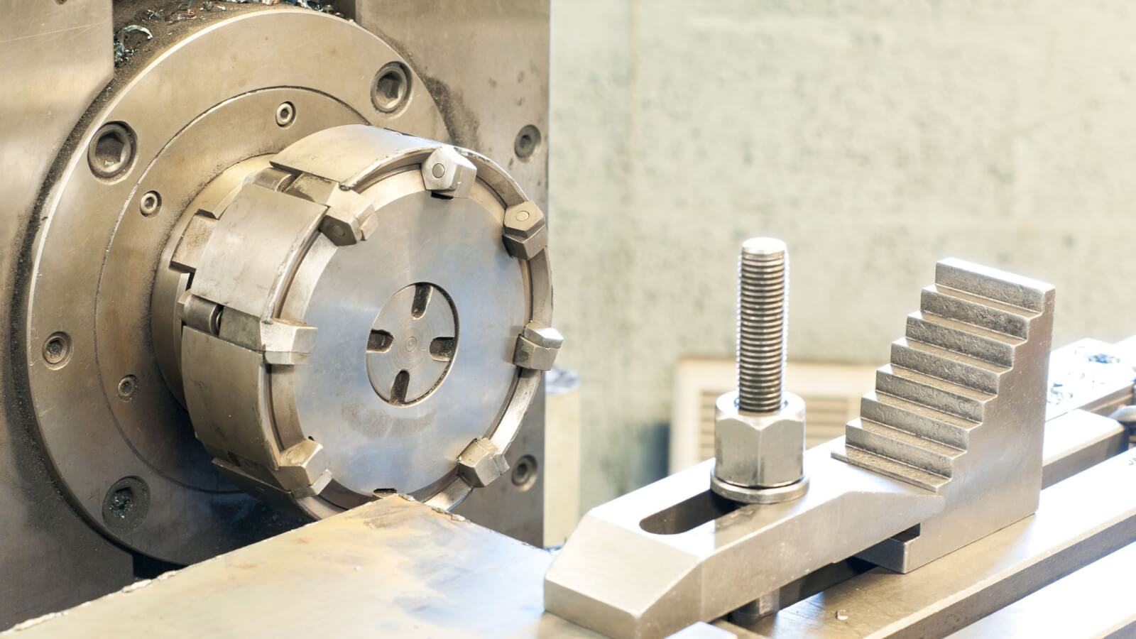 What is Side Milling: Process, Operation and Types