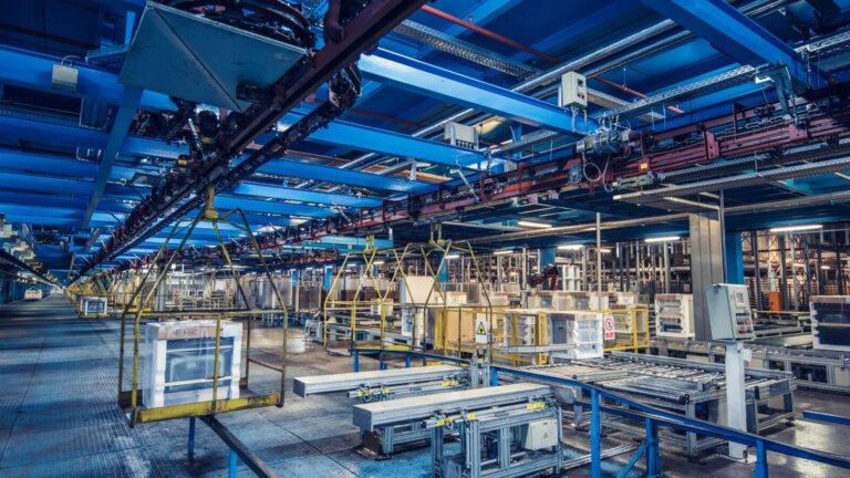 Mass Production: Process, Steps, Advantages, Applications and Examples